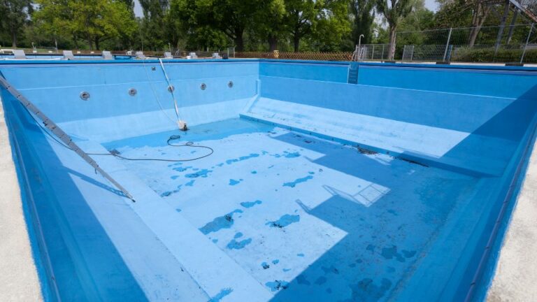 Pool Acid Wash - Destiny's Pool Service